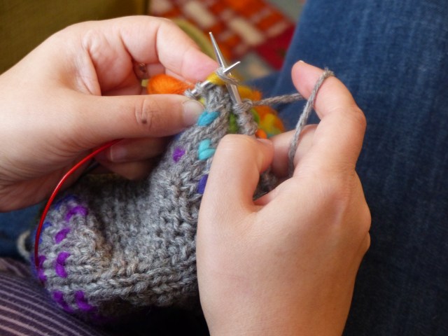 Knitting thrums: a how-to guide | yarnful
